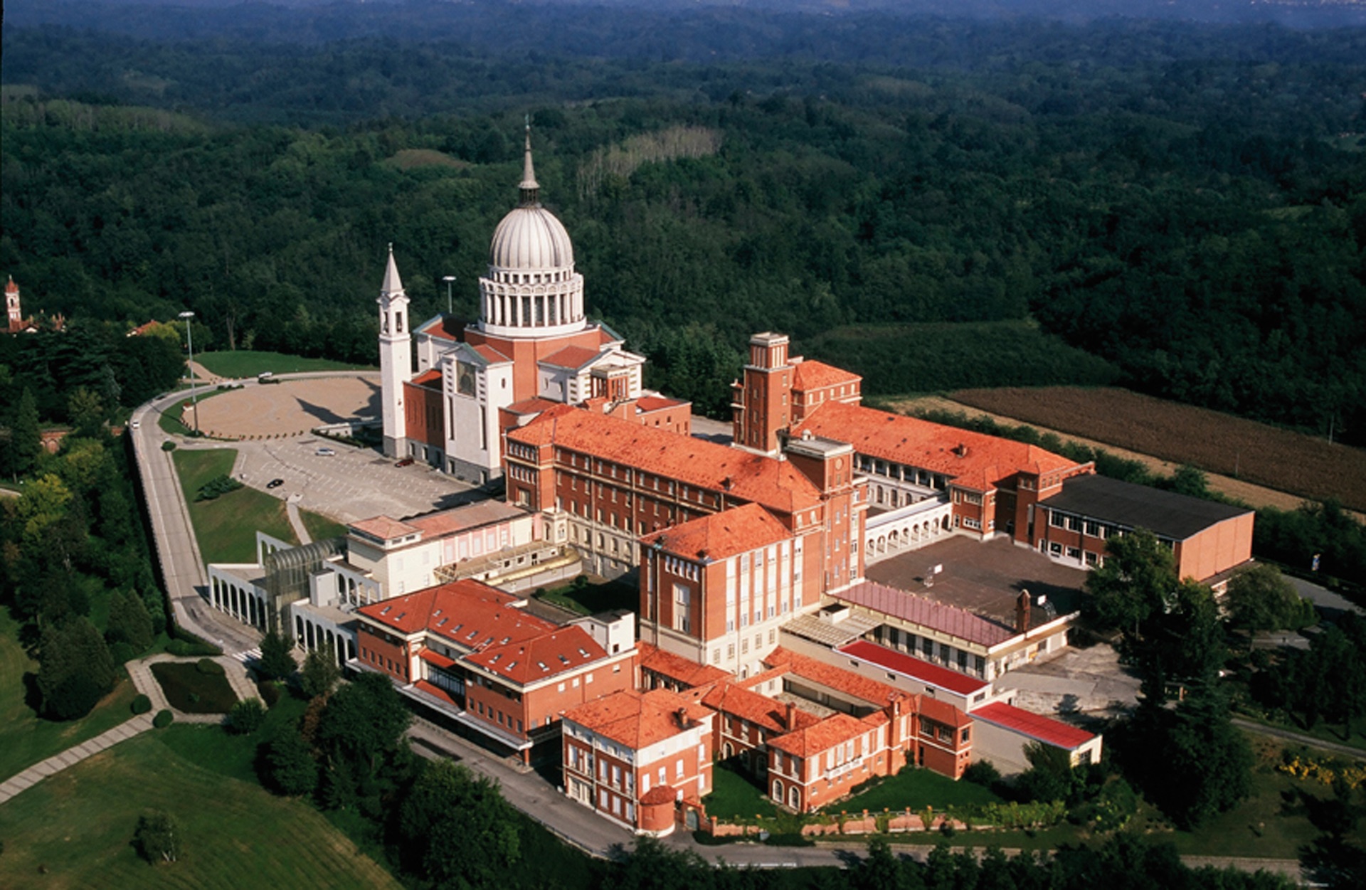 home - Colle Don Bosco